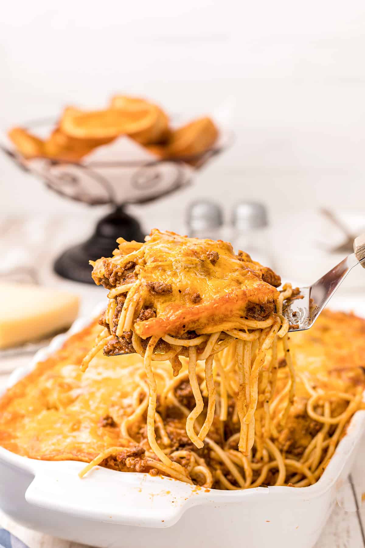 Easy Baked Spaghetti with Cheddar Cheese Recipe - Lana's Cooking