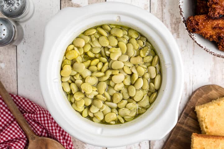 Slow Cooked Southern Butter Beans Recipe - Lana's Cooking