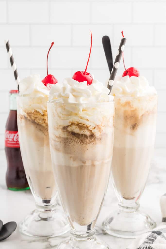 Classic Coke Float Recipe - Lana's Cooking