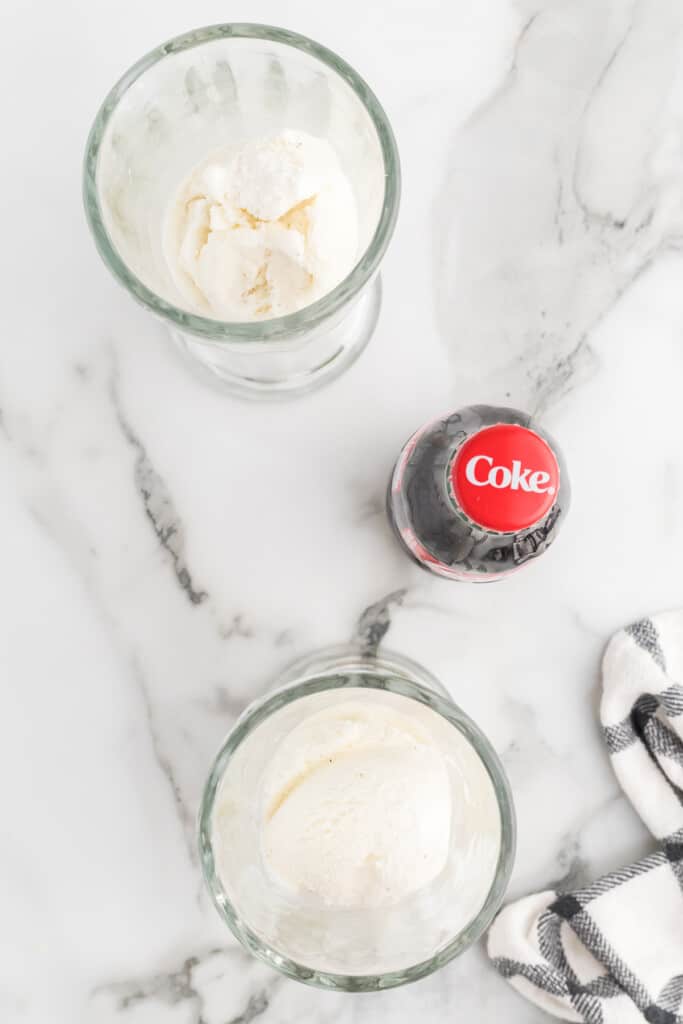 Classic Coke Float Recipe - Lana's Cooking