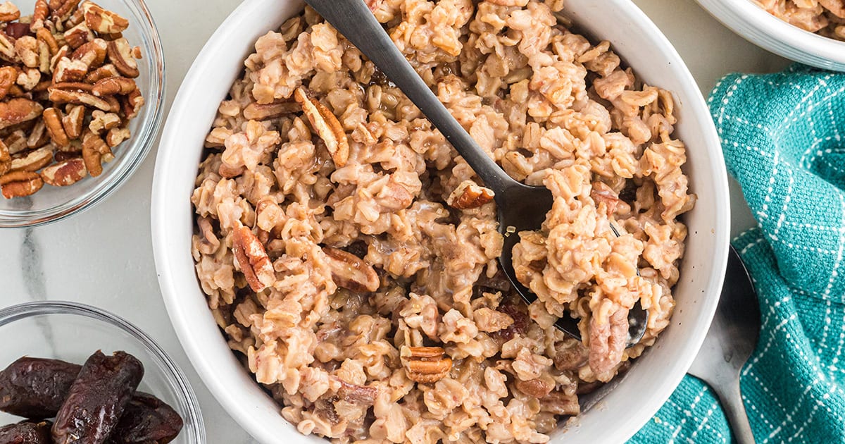 Date Nut Oatmeal Recipe - Lana's Cooking