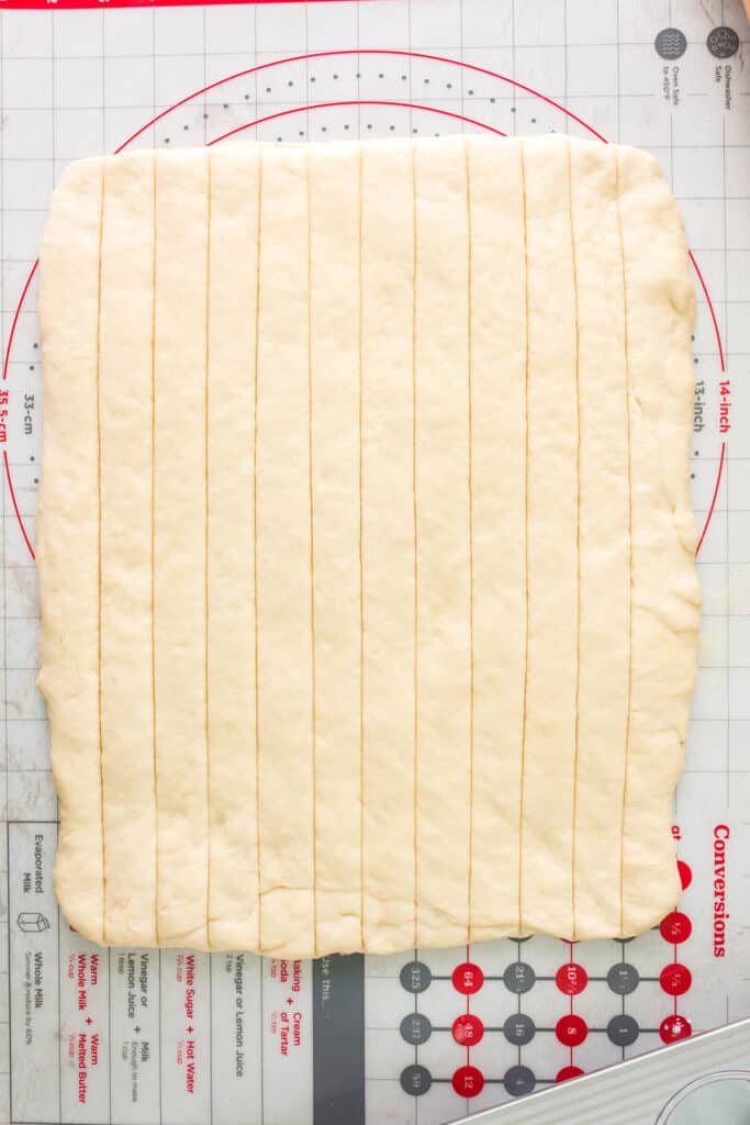 Homemade Pull-Apart Rolls Recipe - Lana's Cooking